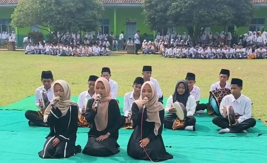 Semarak Hari Guru Nasional di SMAN 1 Sendang Agung: Dari Upacara Hingga ...